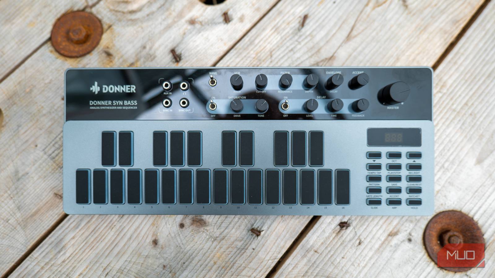 Donner B1 Bass Synth: Get Squelchy With This Low-Cost TB-303 Clone