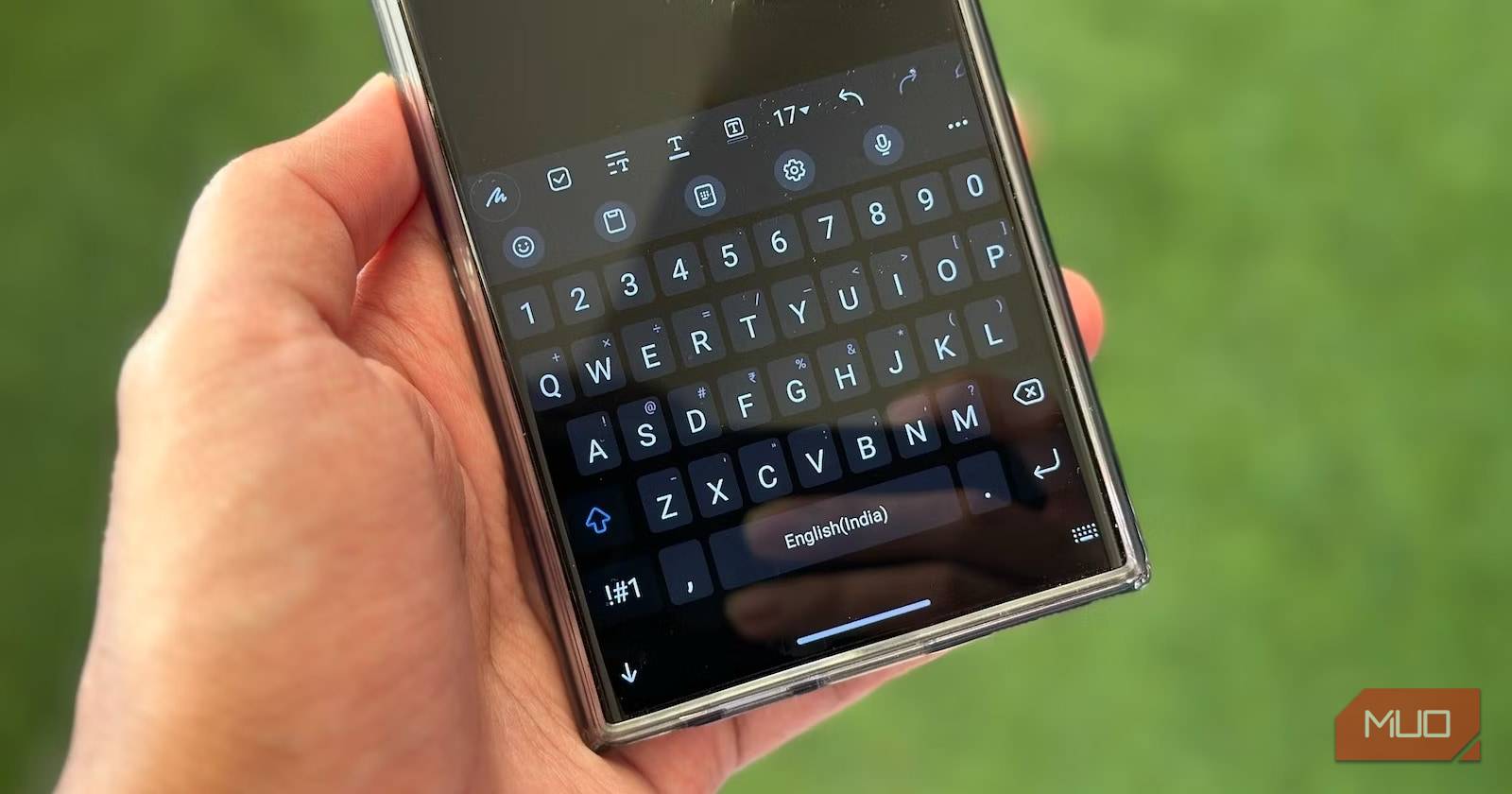 10 Samsung Keyboard Tips to Improve Your Typing Experience