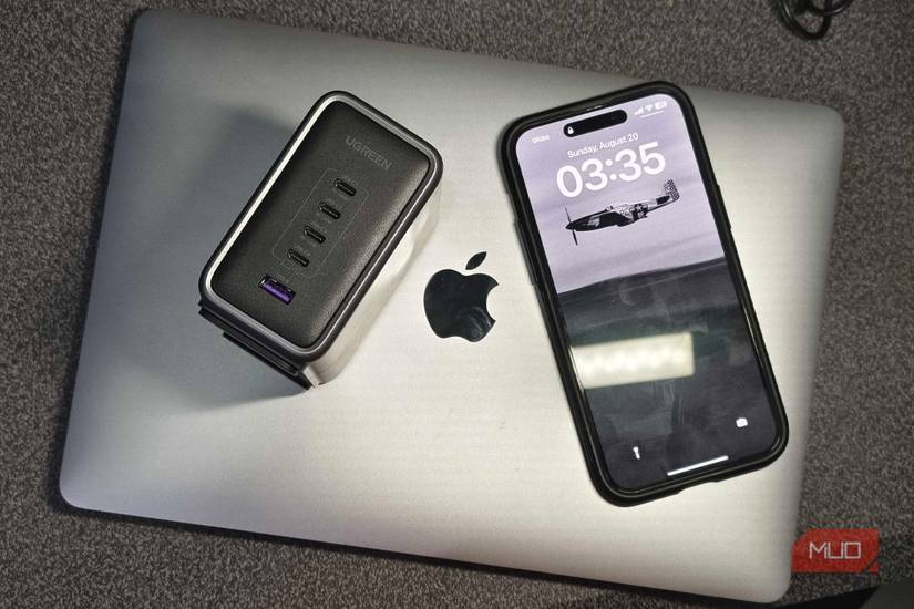 UGREEN Nexode 300W GaN Desktop Charger Review: One Charger to Rule Them All