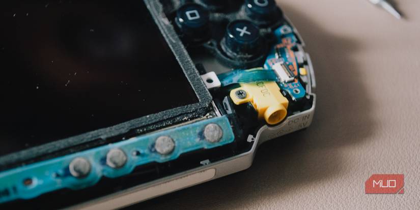 How to Clean a Sony PSP