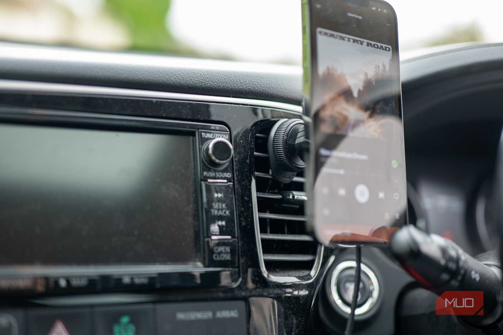 I packed these 4 car gadgets under $15 and stopped fumbling for my ...