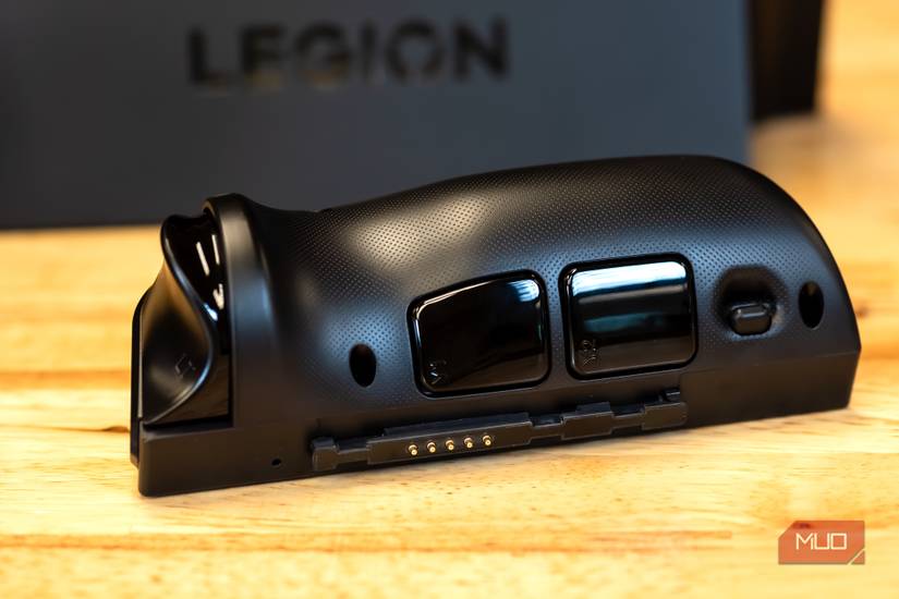 Lenovo Legion Go Review: A Beautiful, Bulky Letdown