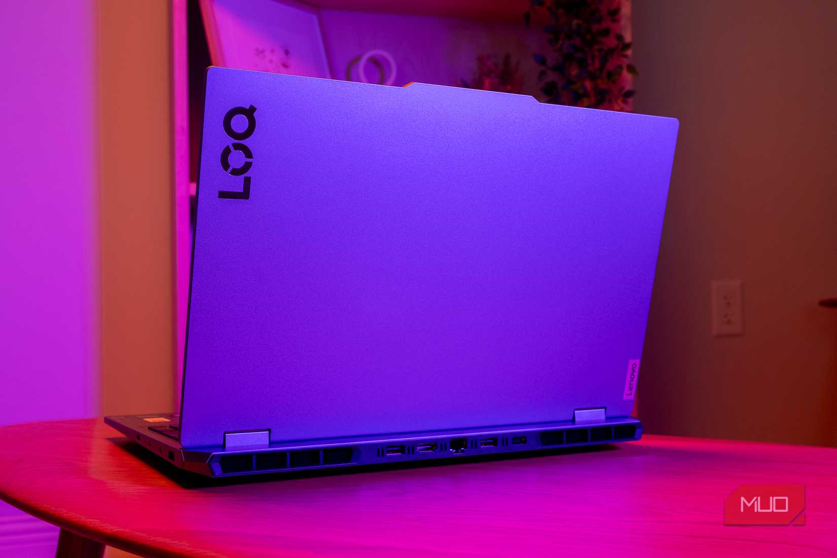 Lenovo LOQ 15IAX9I Review: Basic PC Gaming on the Go
