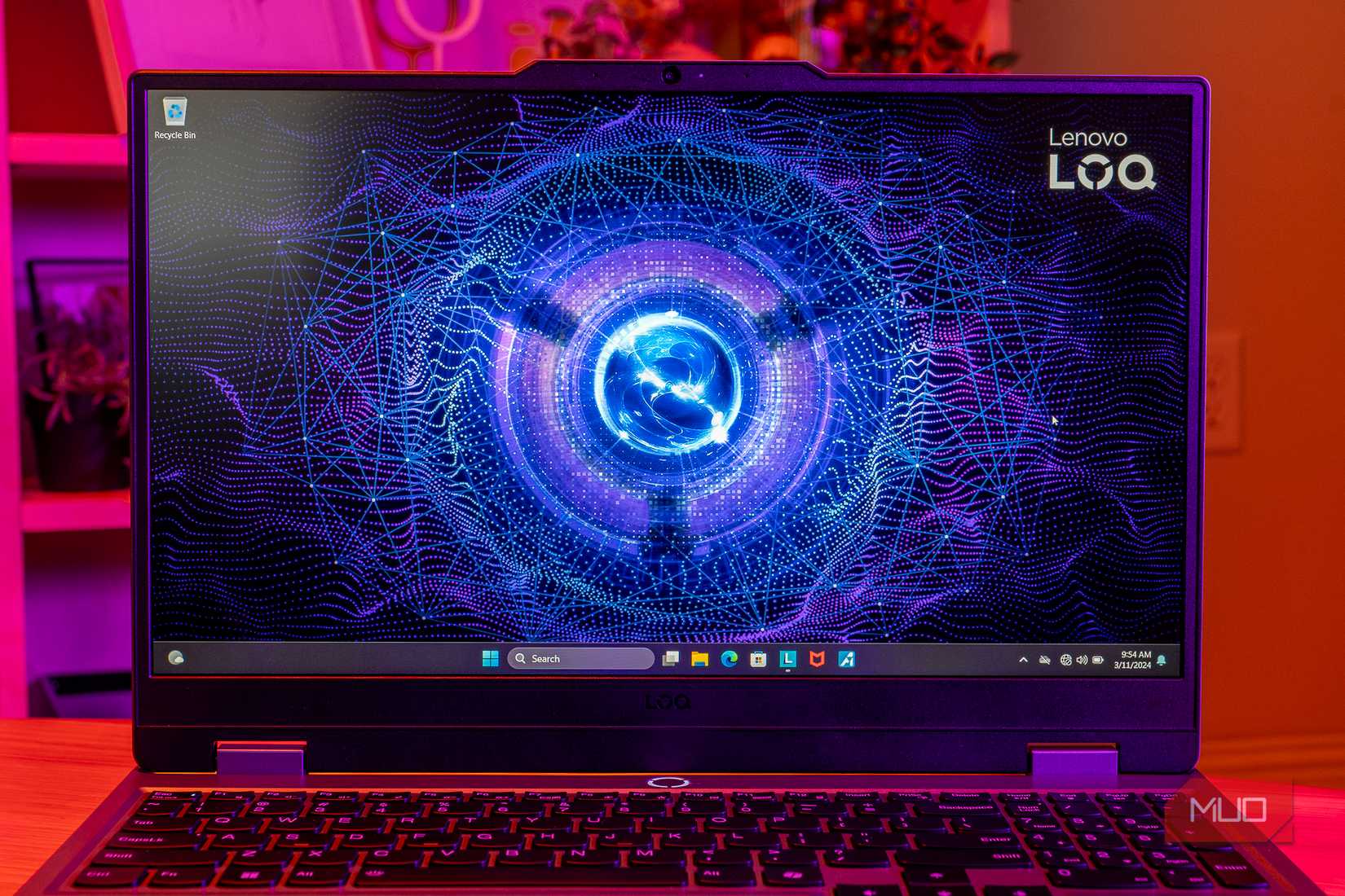 Lenovo LOQ 15IAX9I Review: Basic PC Gaming on the Go