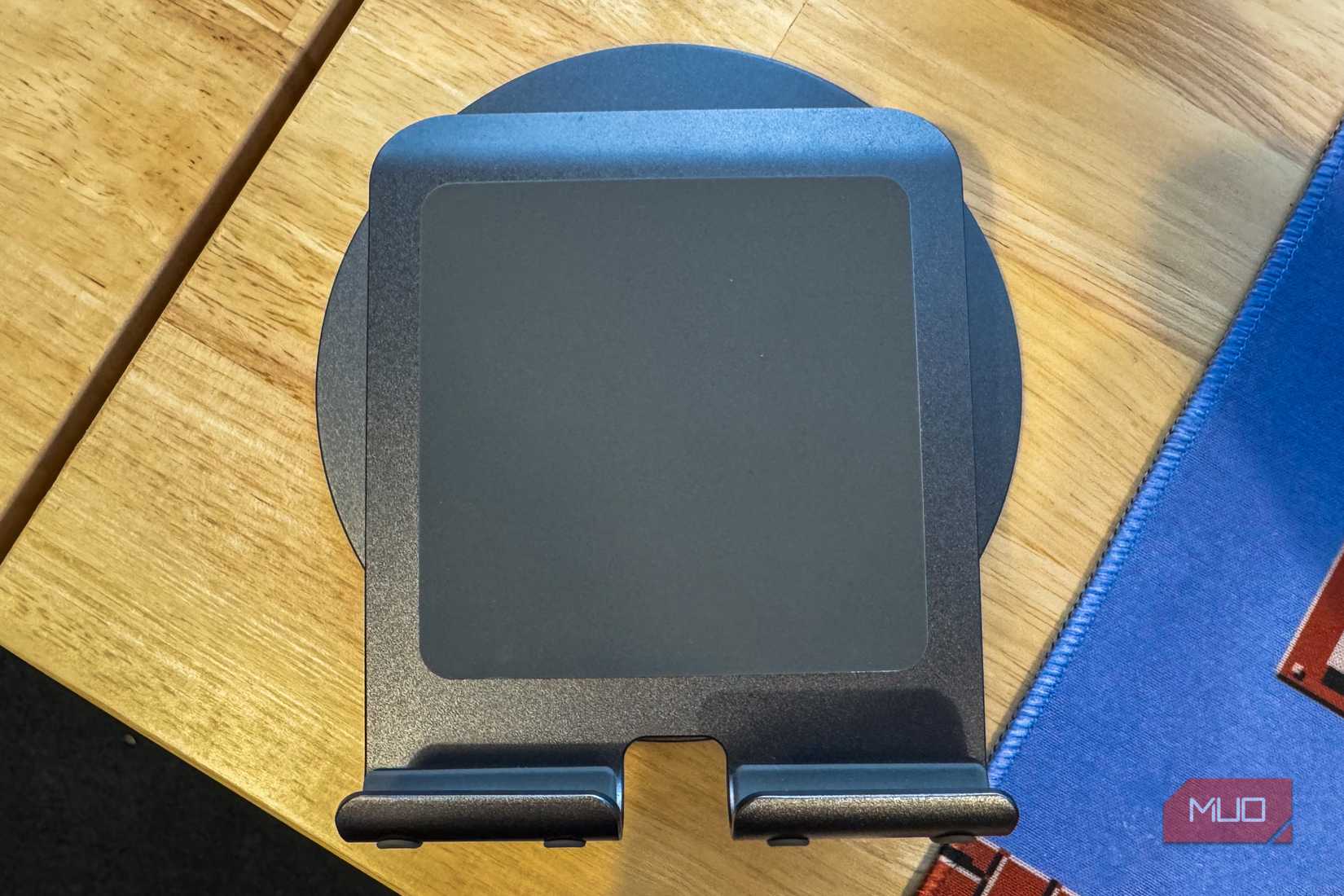 Plugable PT-STAND1 Review: This $25 Rotating 360-Degree Stand Does It All