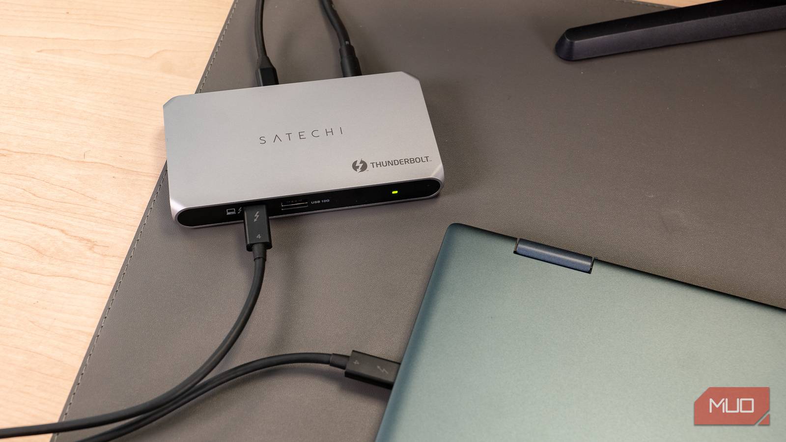 Satechi Thunderbolt 4 Slim Hub Pro Review: The Perfect Travel-Ready Thunderbolt 4 Hub