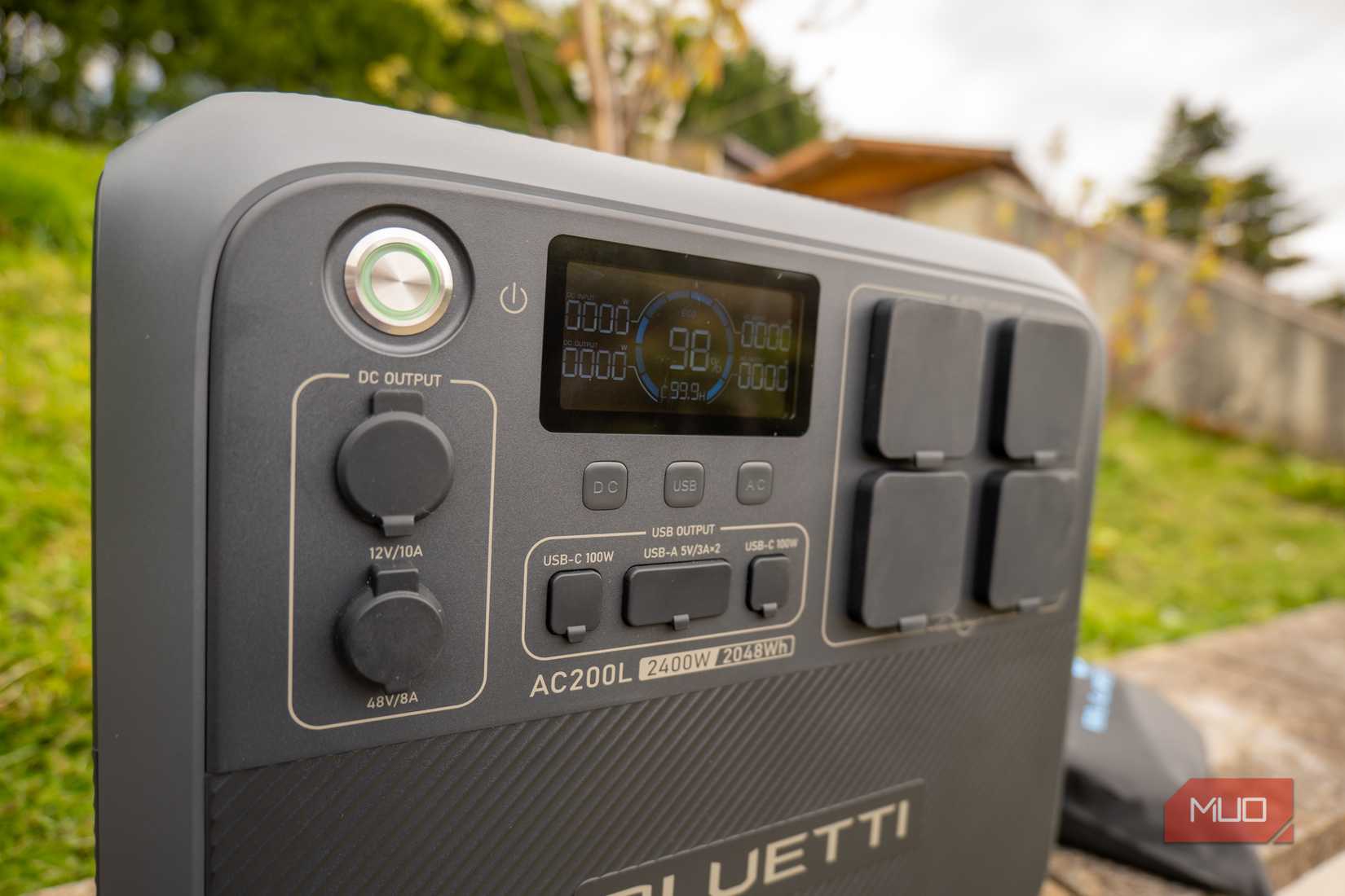 Bluetti AC200L Portable Power Station Review: The Smartest Big Battery Yet