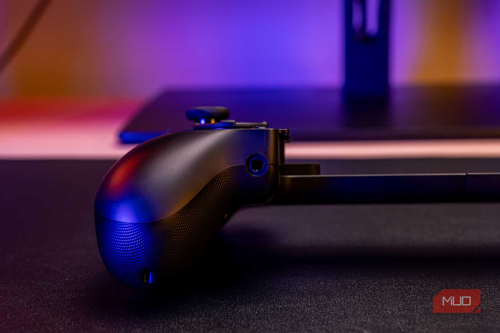 Razer Kishi Ultra Review: An Excellent Controller Let Down By Its Price
