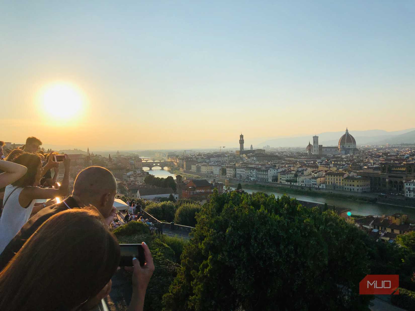 How I Capture Stunning Sunset Photos With My Smartphone