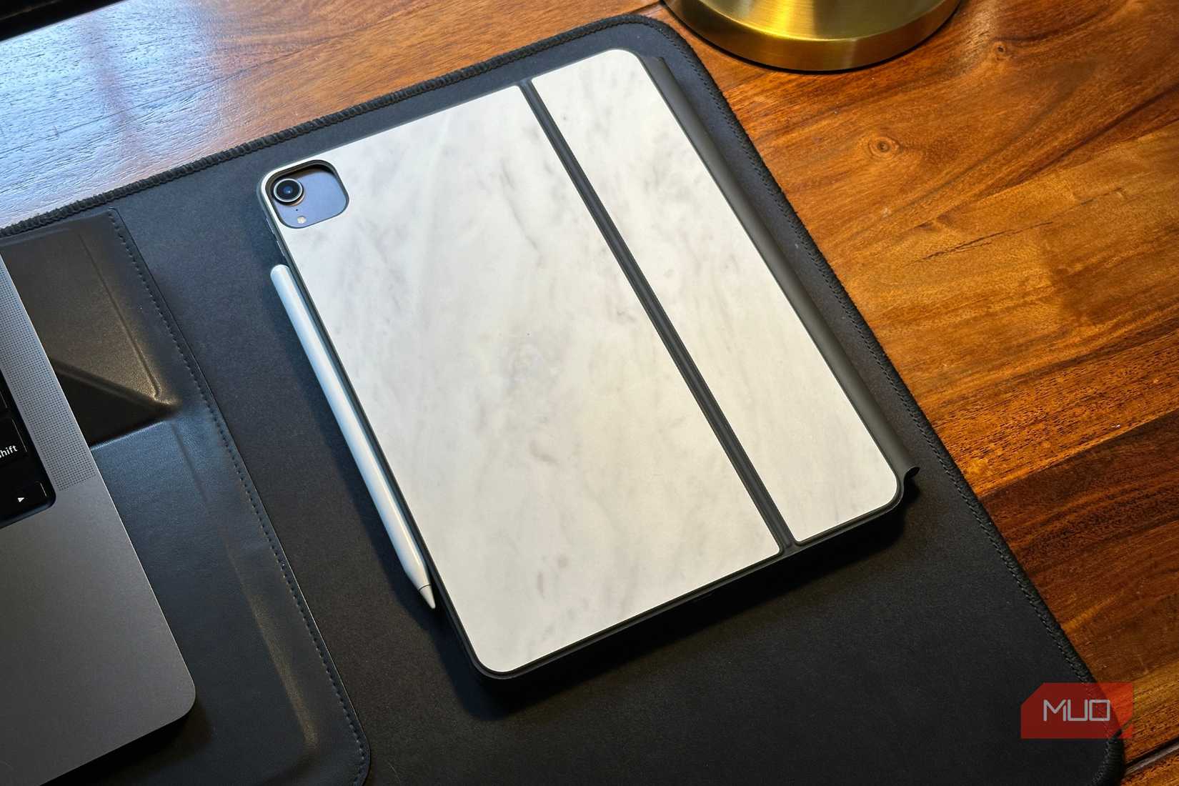 Don't Waste Your Money on the Magic Keyboard for iPad When Cheaper ...