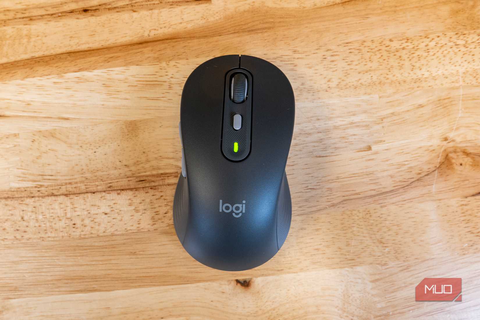 Logitech Signature Slim Combo MK955 Review: A Quality Keyboard and ...