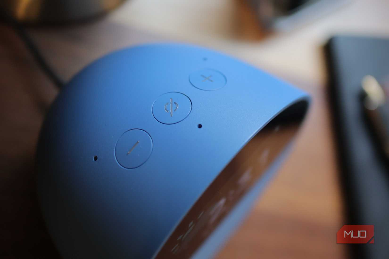 Amazon Echo Spot Review: Upscale Design and Sound for Smaller Spaces
