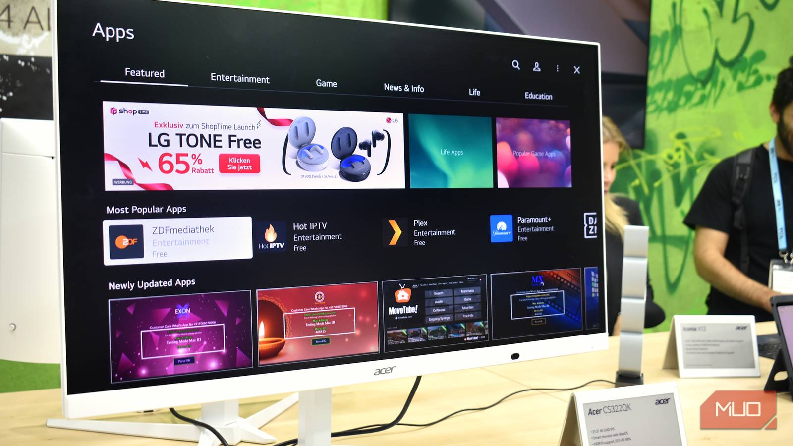 I'm Upgrading to a Smart Monitor for These 6 Reasons