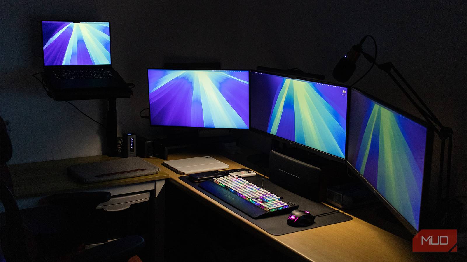 I Have Four Monitors: Here's How I Use Each One