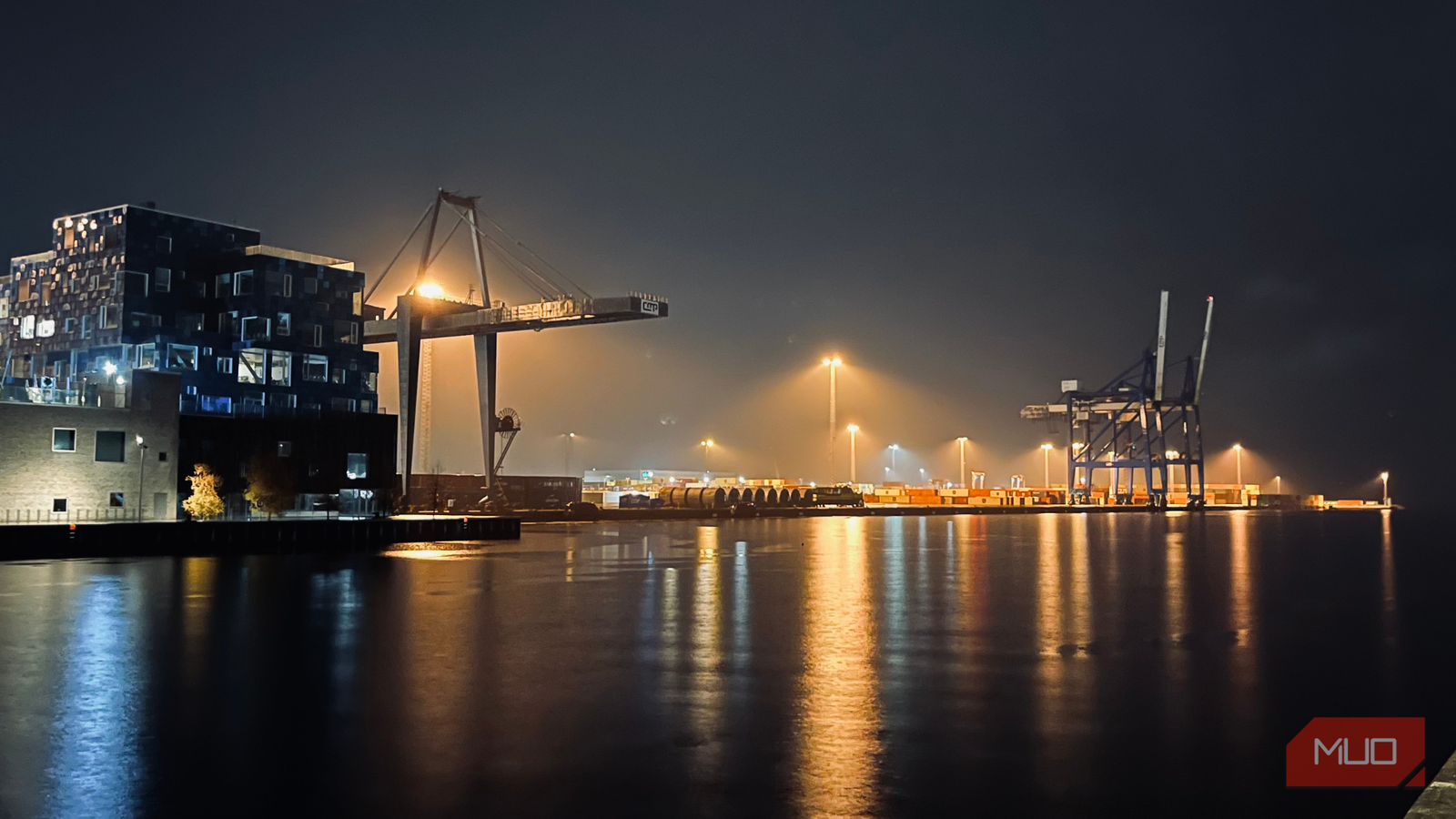 How I Capture Good Smartphone Photos in Low-Light Conditions