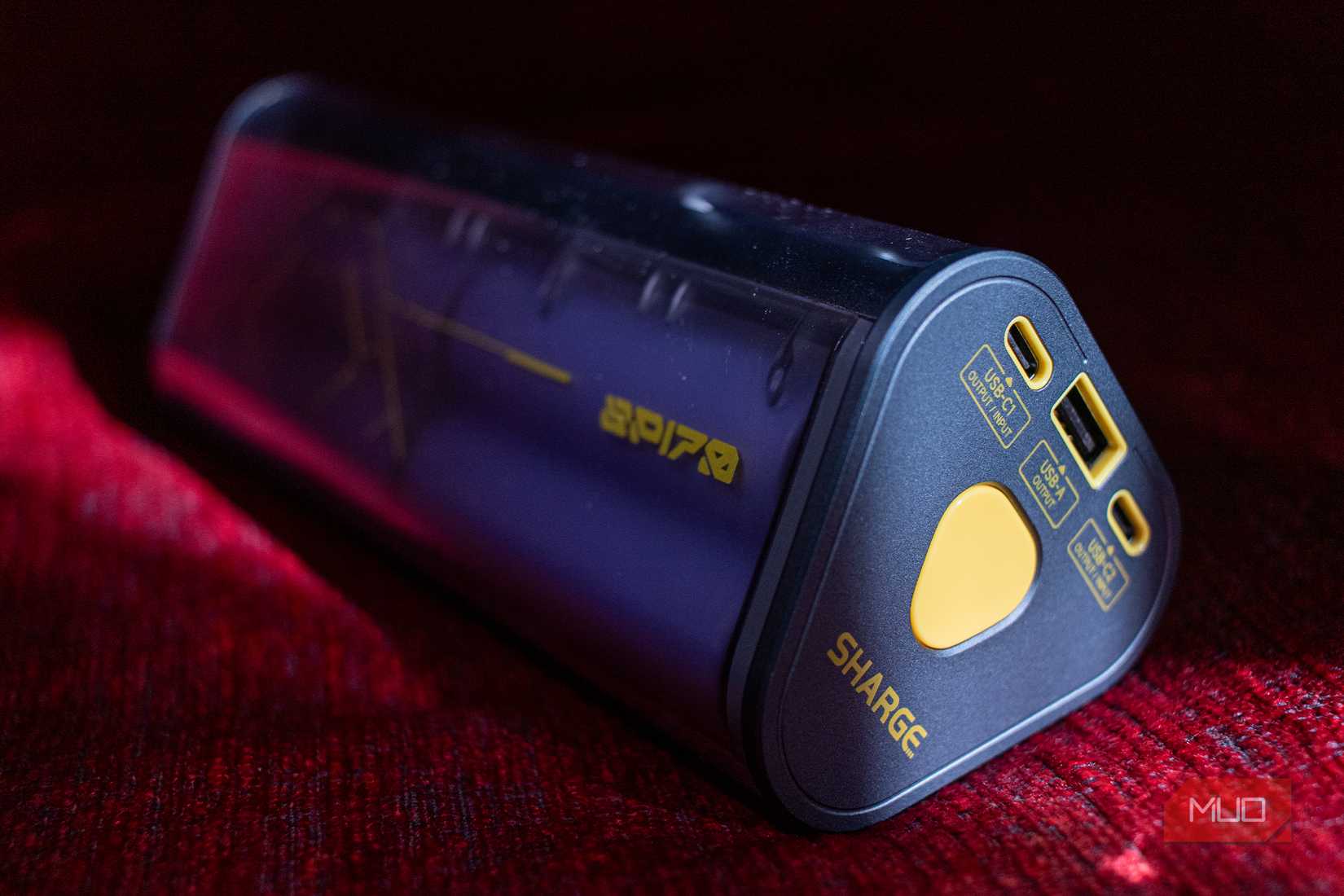 Shargeek 170 Review: This Transparent Power Bank Is Powerful and Looks Cool