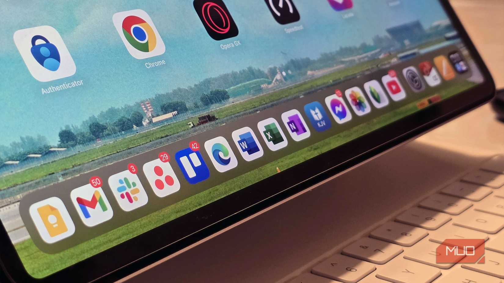 Why I Finally Switched to an iPad After Using an Android Tablet for Years