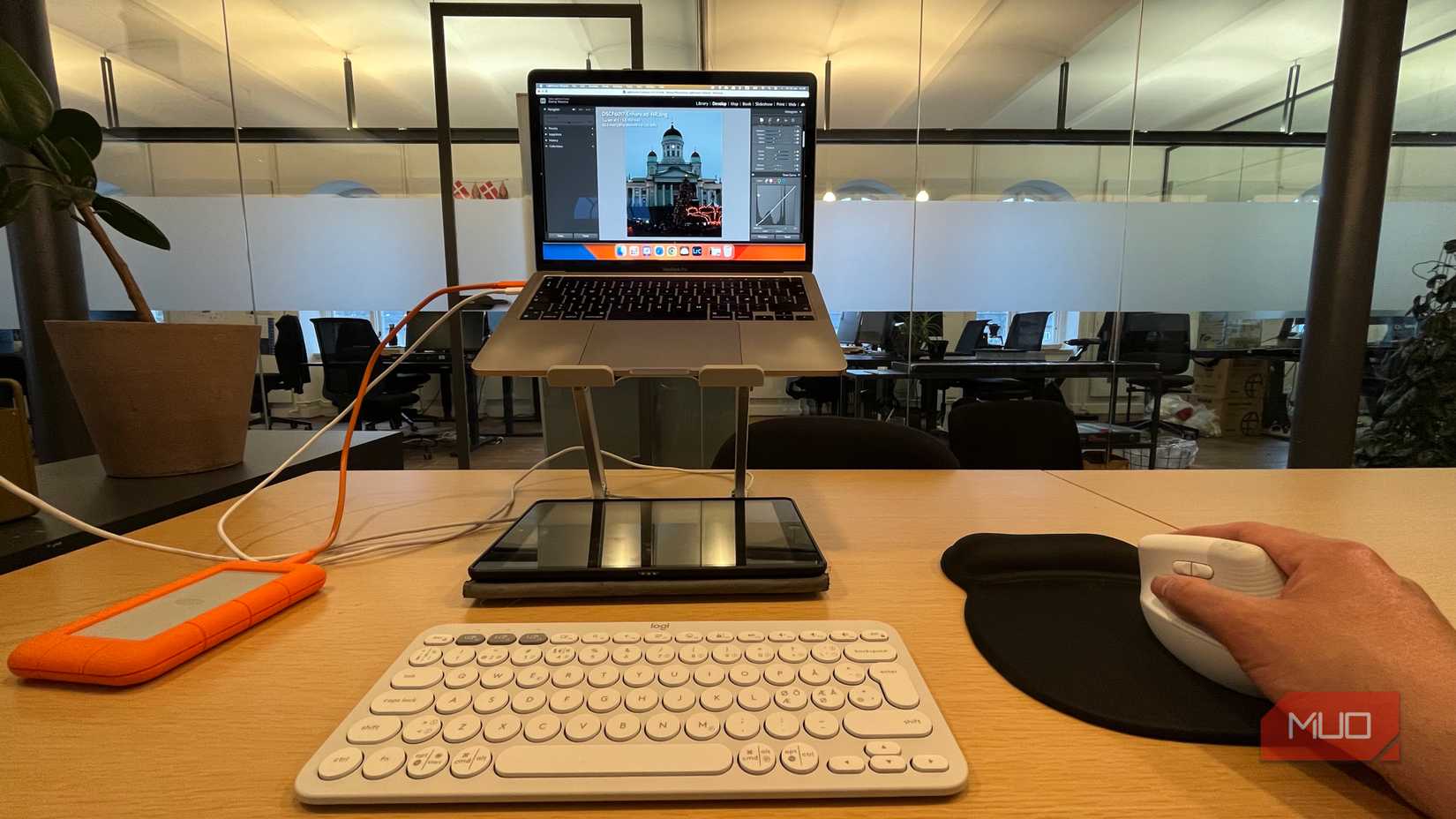 These Are My 9 Essential Tech Work-From-Home Gadgets