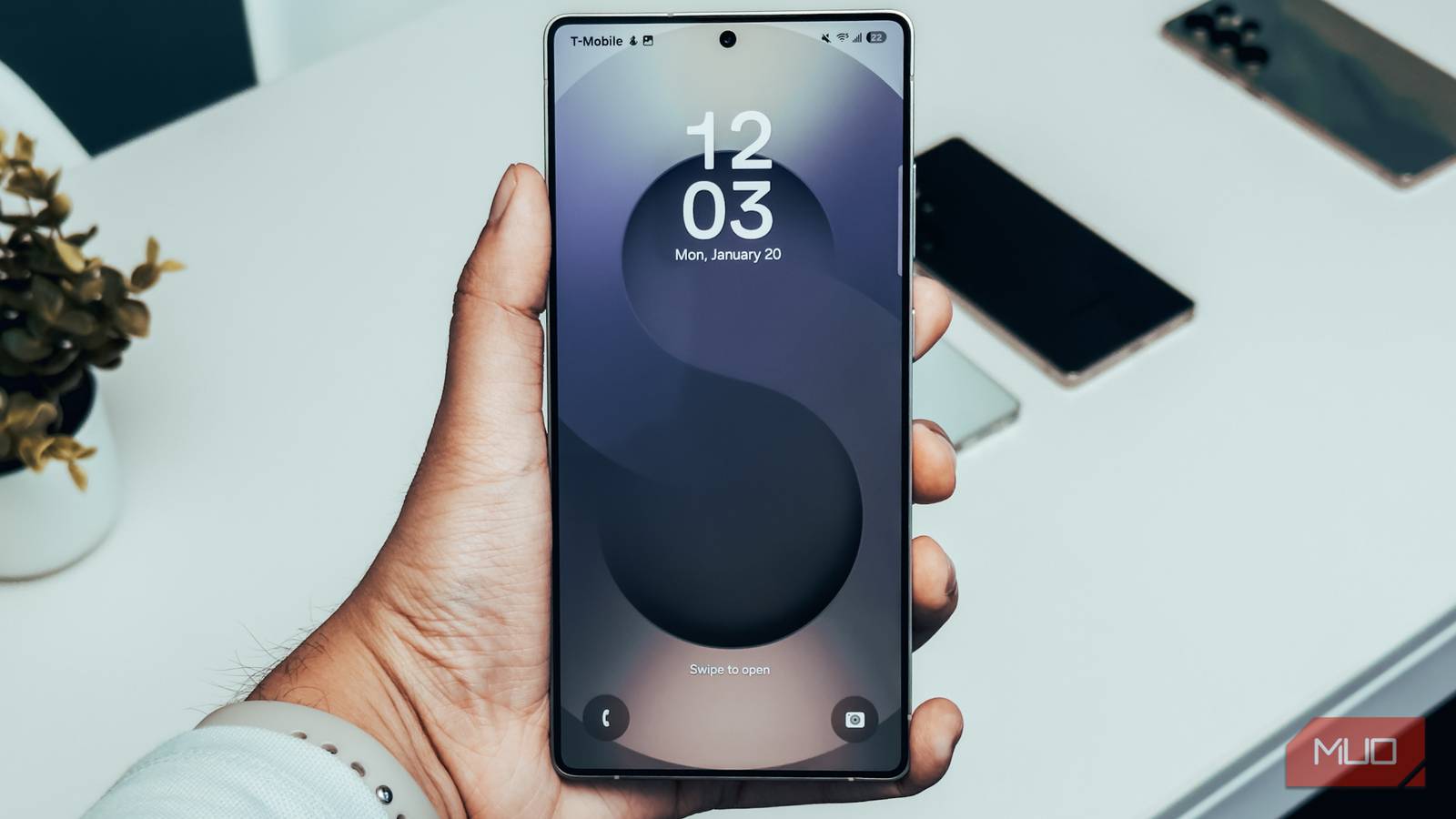 These 5 Samsung apps run in the background even if you never open them