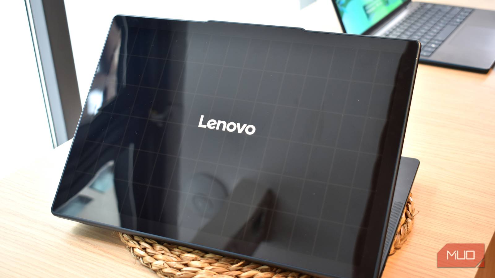 Lenovo's Solar-Powered Yoga Laptop Concept Is Way Better Than I Thought ...
