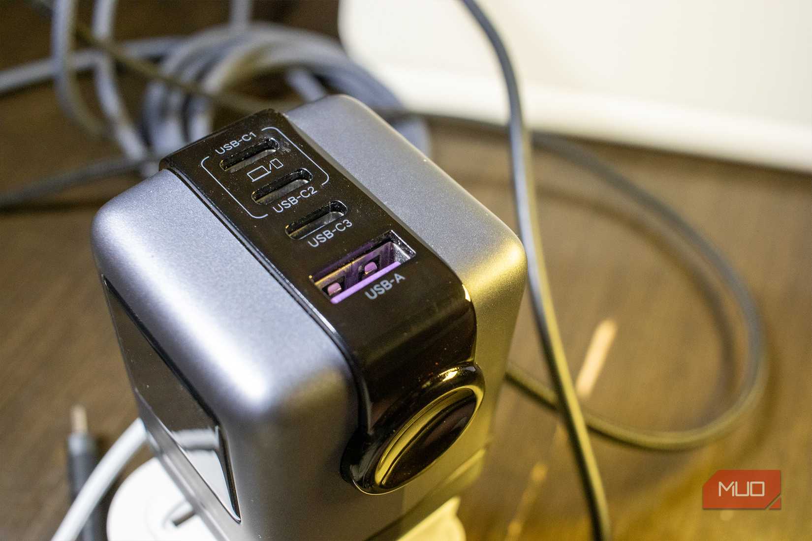 Ugreen Uno Charger 100W Review: All the Fast Charging You Need in a ...