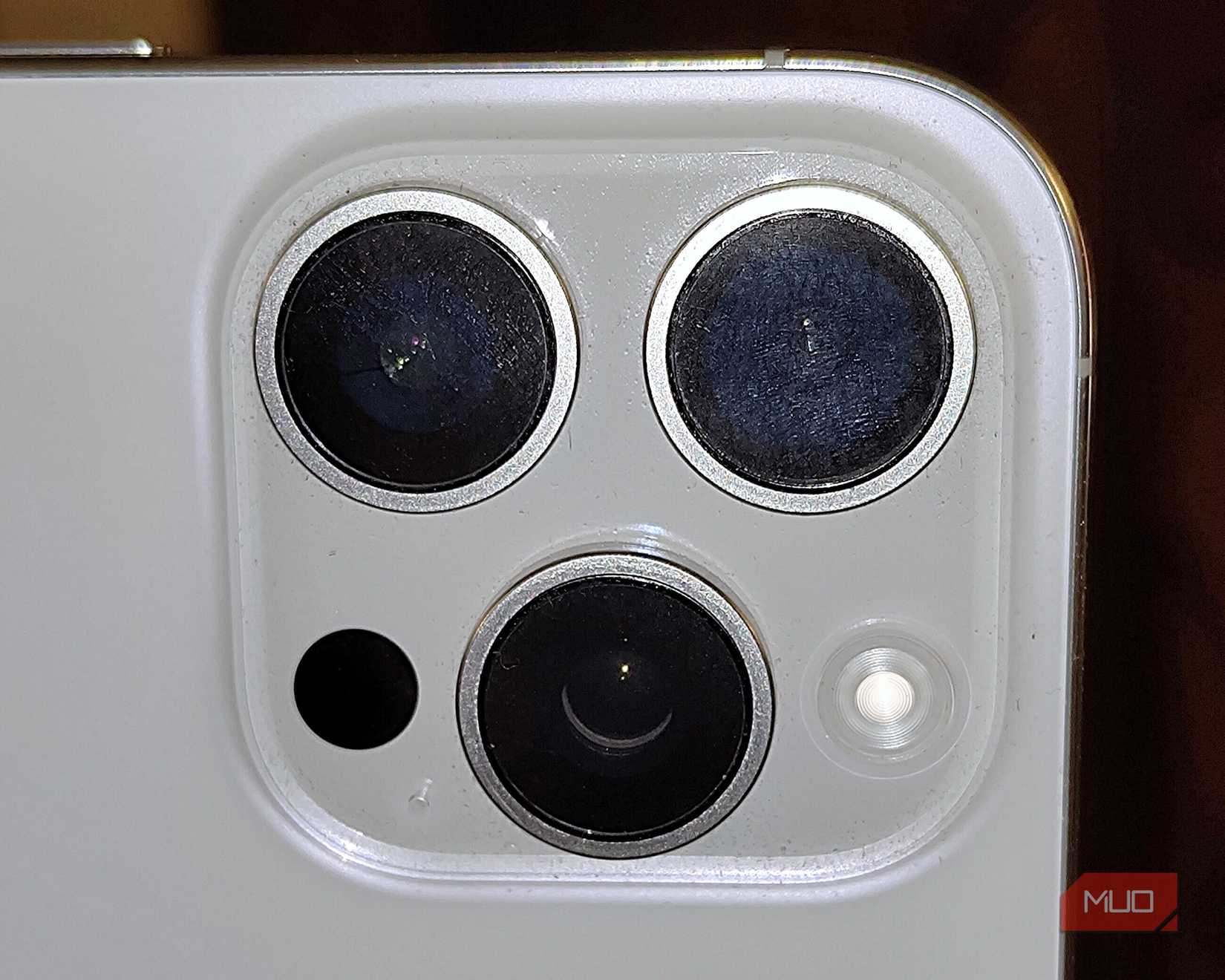 Your Phone Camera Isn’t Bad—It’s Just Dirty