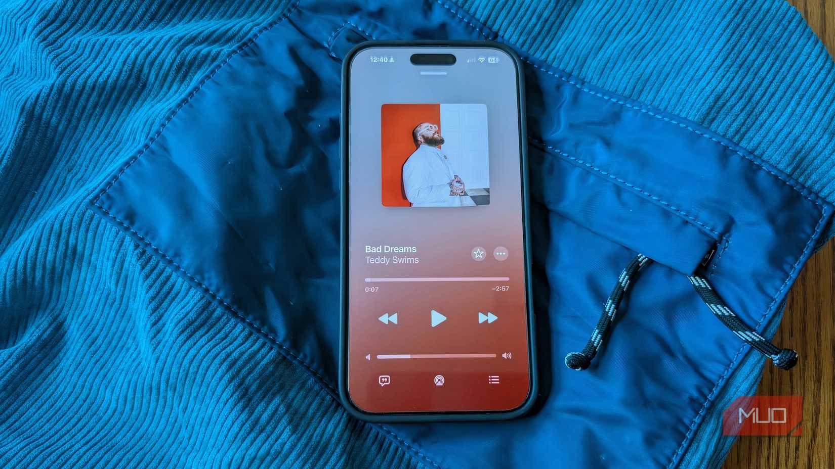 Apple Music's AutoMix Is Better Than Spotify AI DJ, and I'm Sticking ...