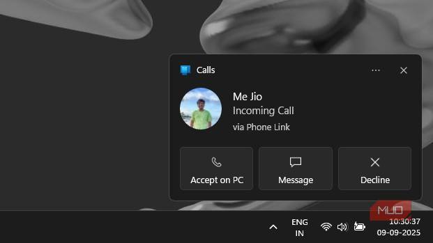 I absolutely love the new Phone Link on Windows 11