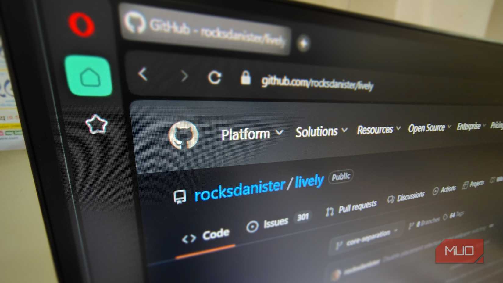 I refuse to pay for Wallpaper Engine when this open-source alternative ...