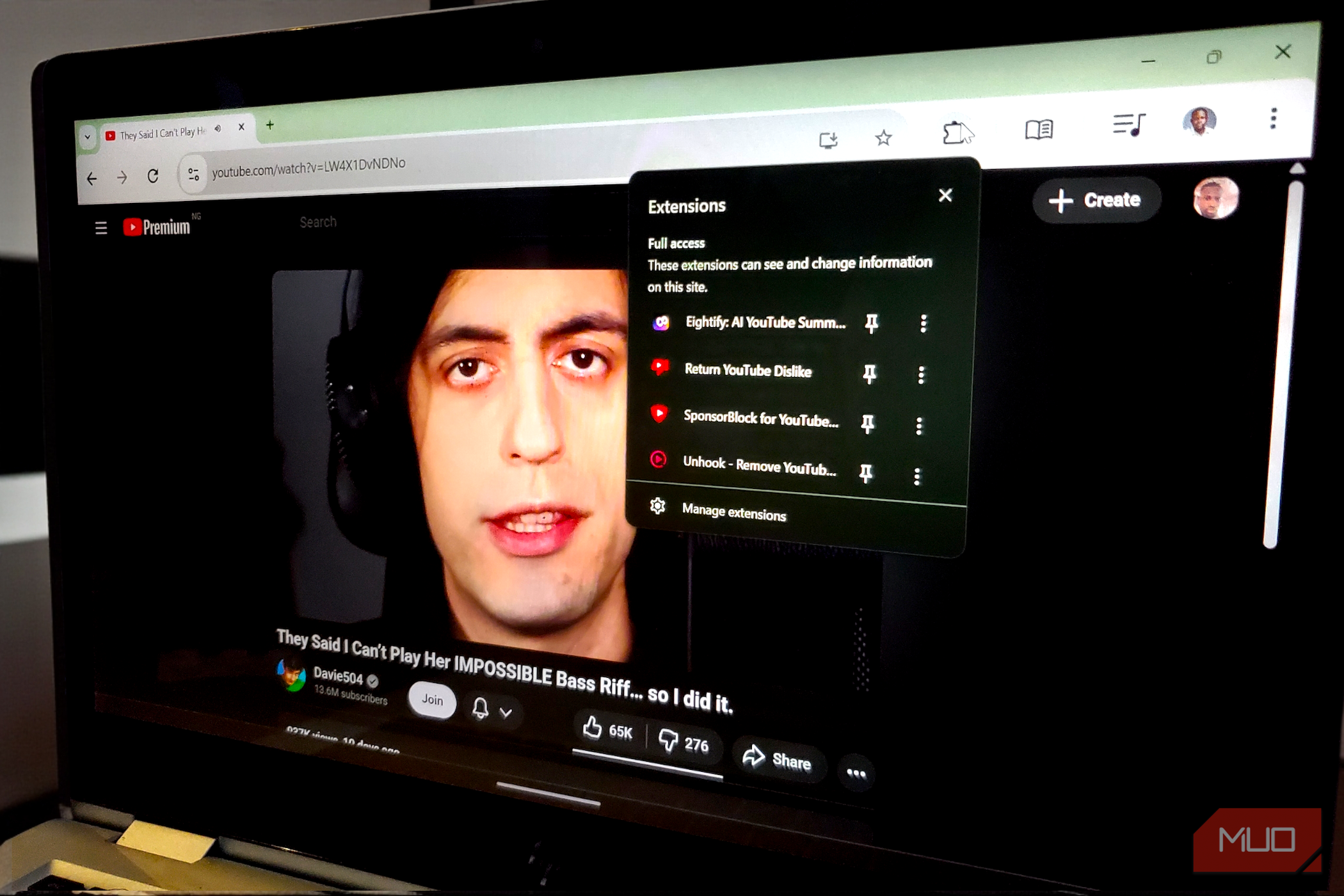 How to Completely Reskin Windows 11 for a Nostalgic Windows 98 Look