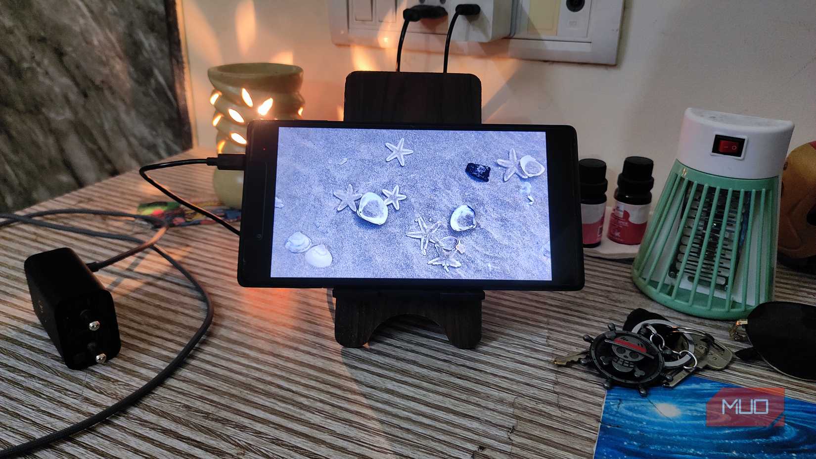 4 ways you can still use your Android tablet with a completely dead battery
