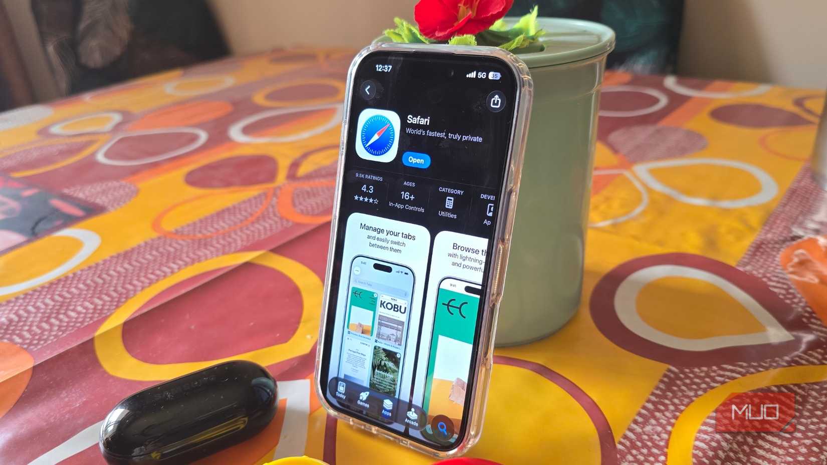 I combined Safari with Firefox Focus, and it’s the perfect browser