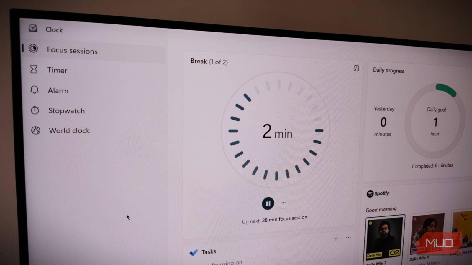 I actually use the Windows Clock app for productivity (and you should too)