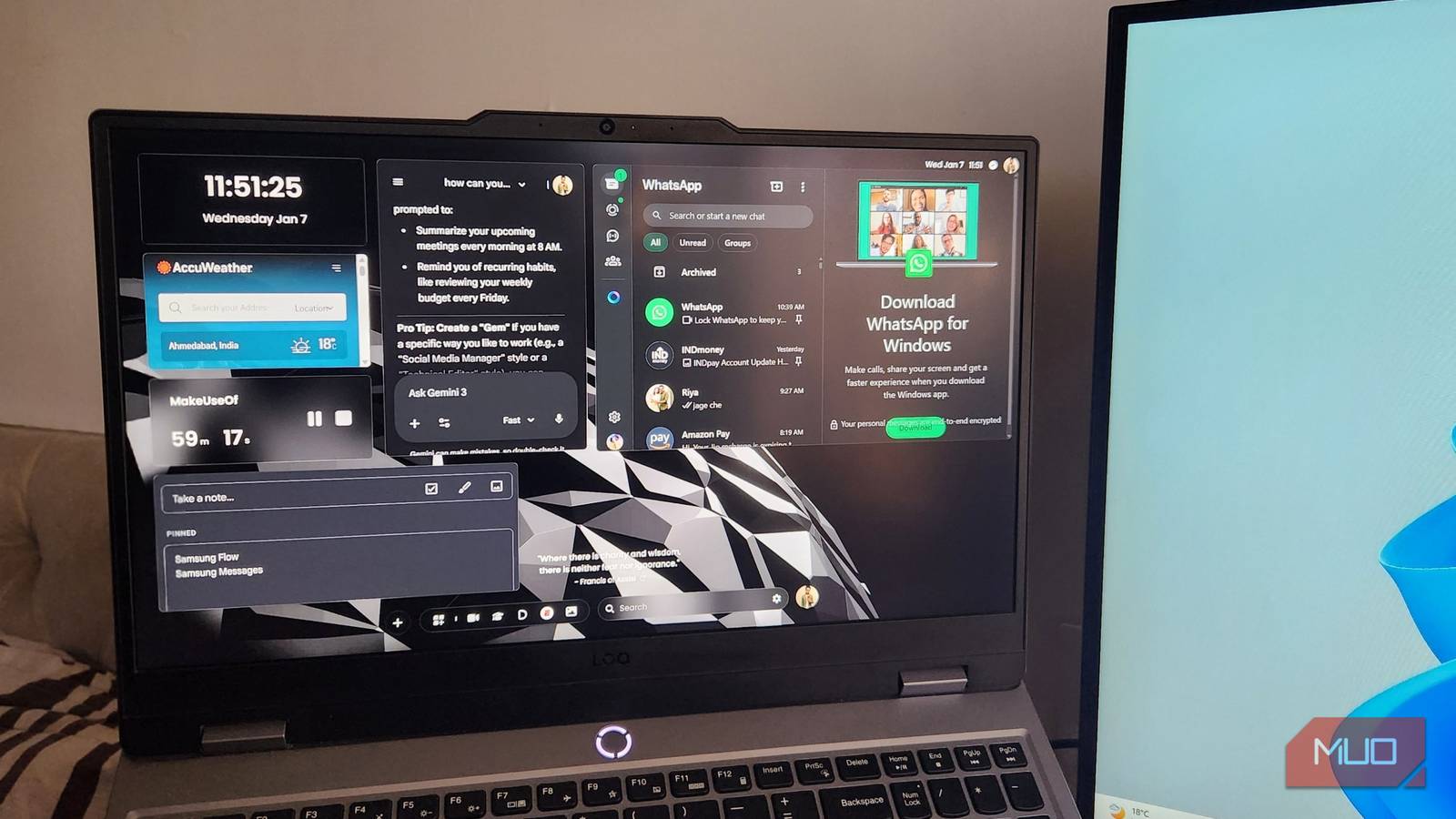 5 widgets I put on my second screen to actually stay productive
