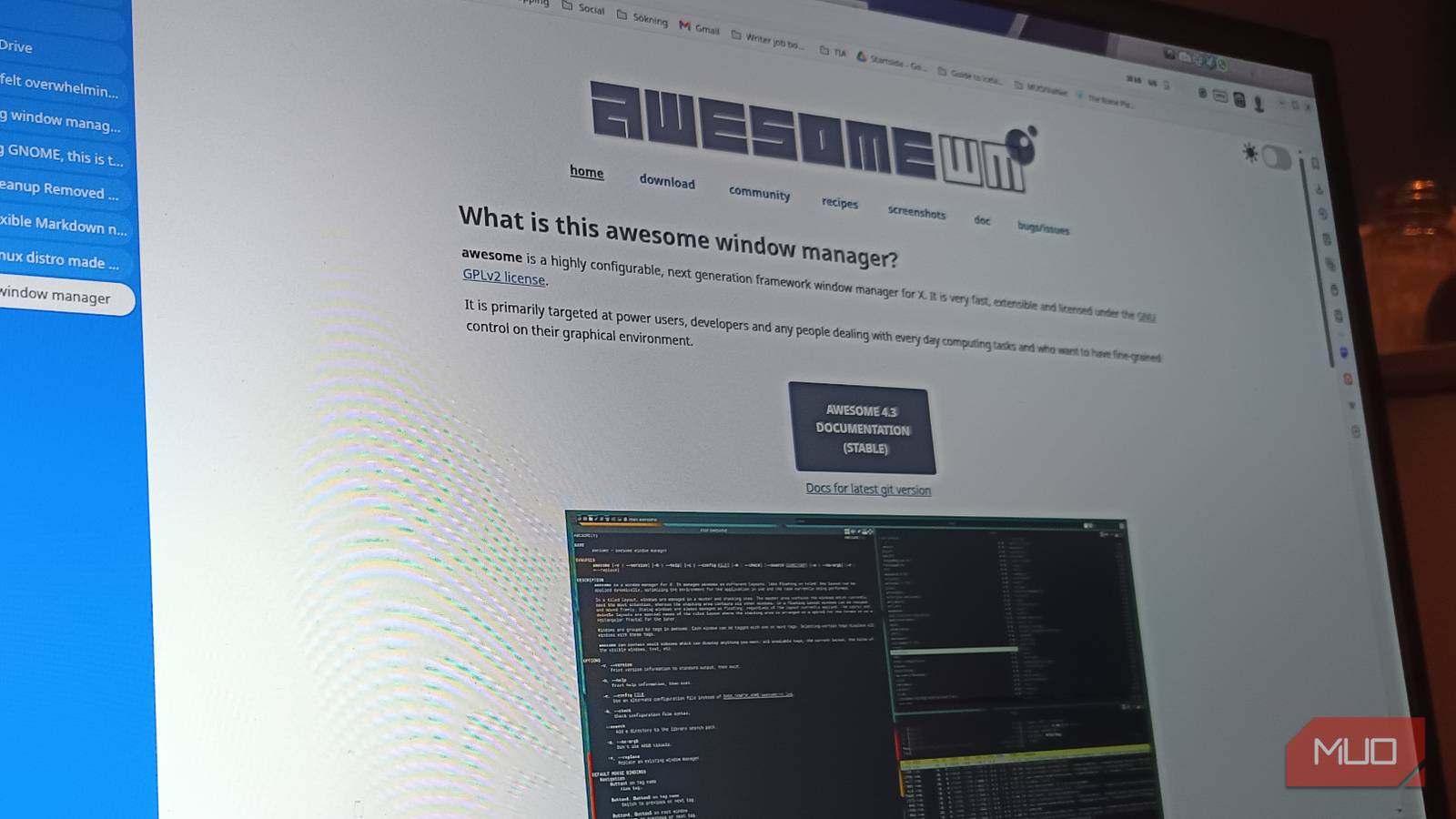 I switched to a tiling window manager and I'm never going back