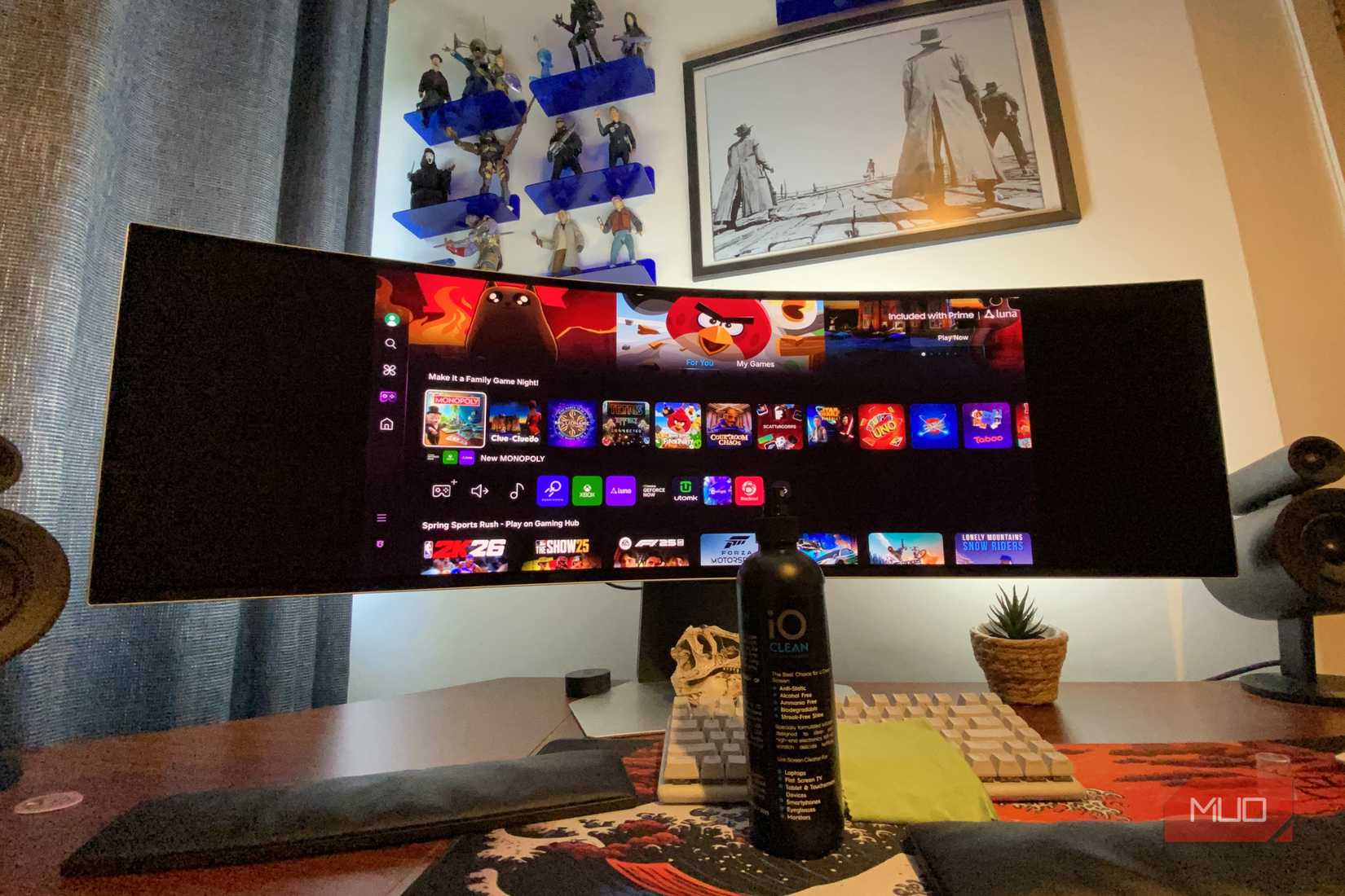 I nearly ruined my monitor with this one cleaning routine
