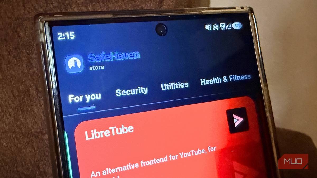 This Google Play Store alternative is a literal safe haven for FOSS apps