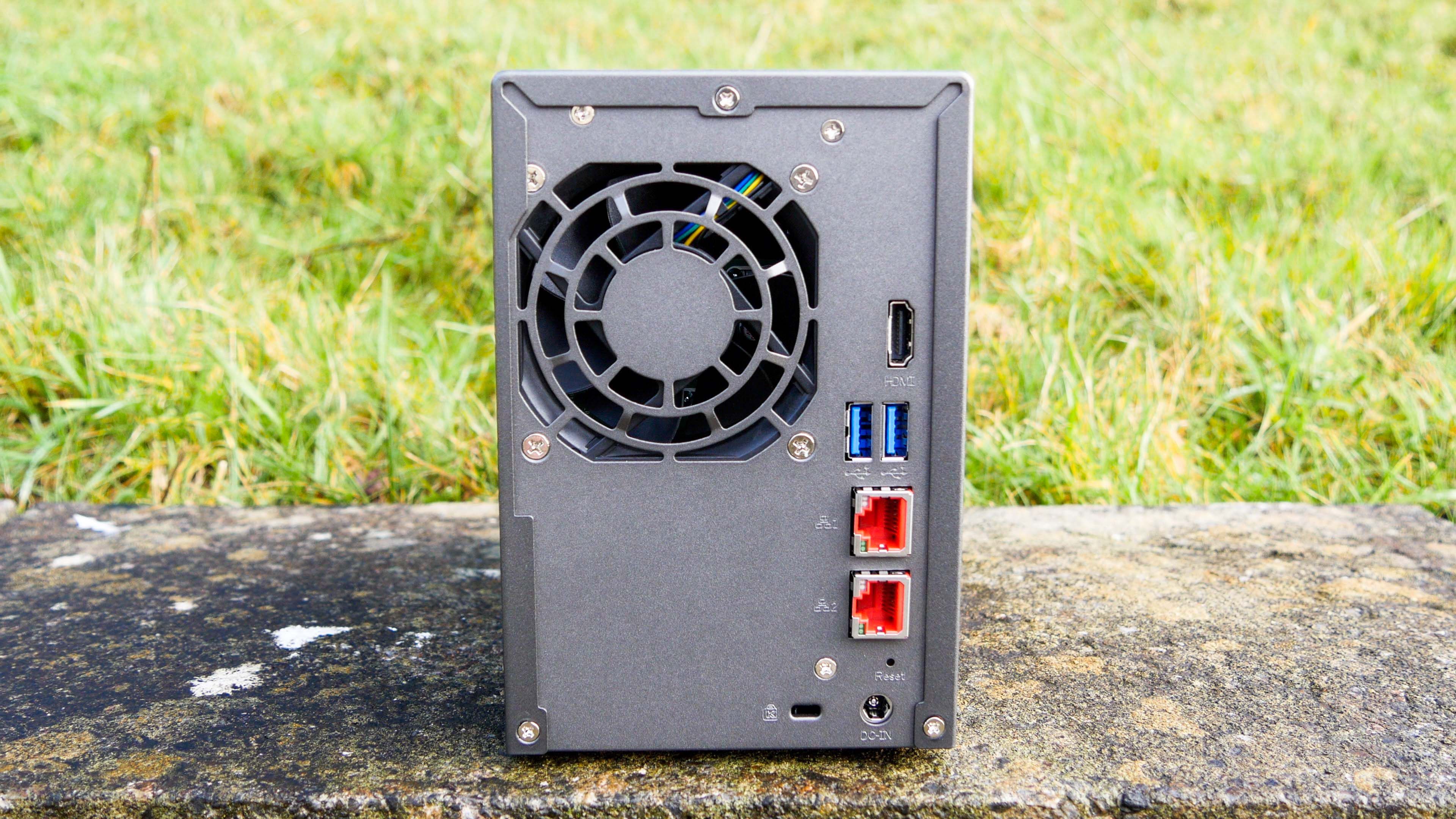 Asustor LockerStor 2 NAS Review: Blazingly Fast Networking, Let Down By ...